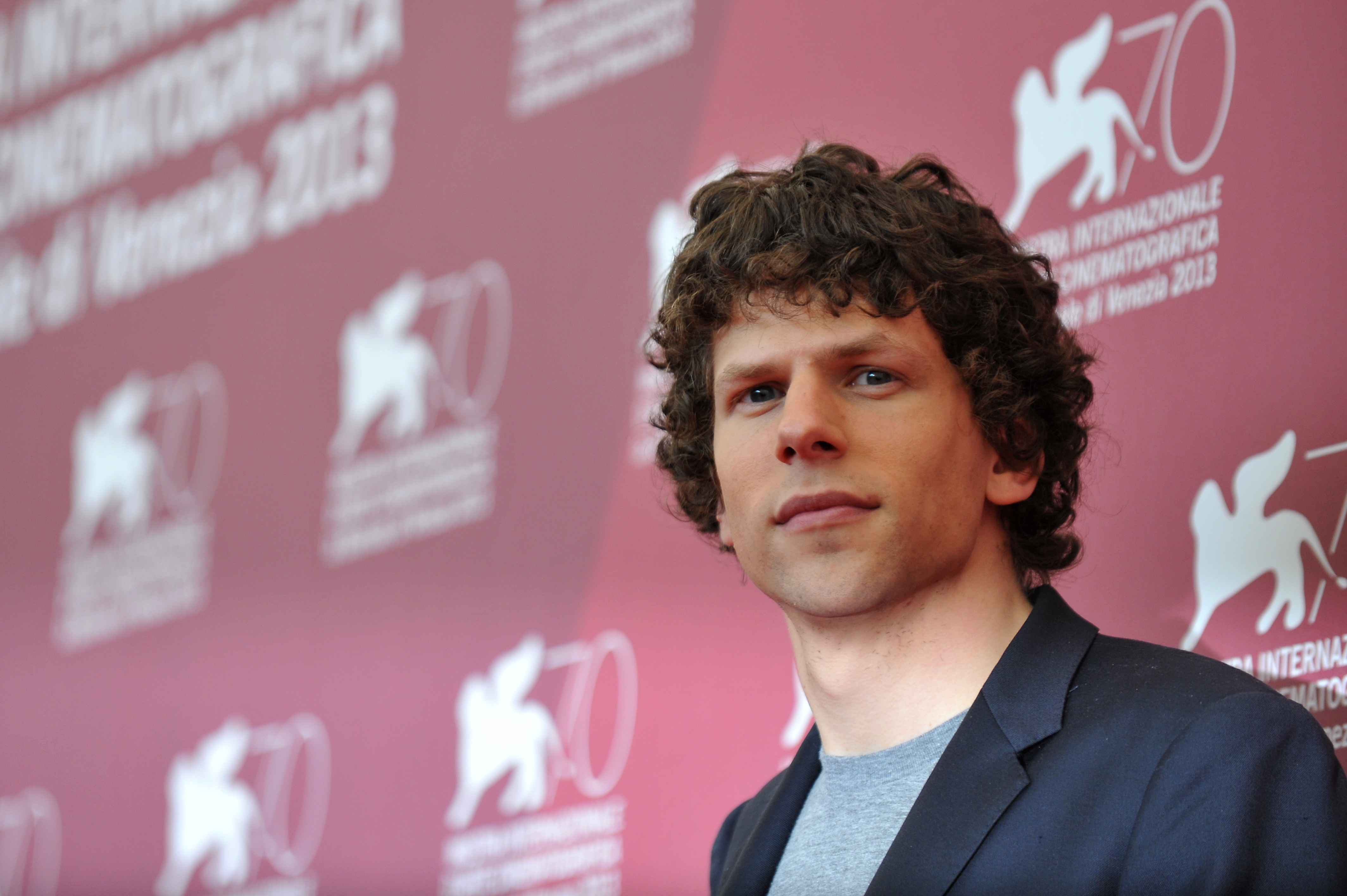 Diario HOY | El actor Jesse Eisenberg presenta en Cannes su primera ...