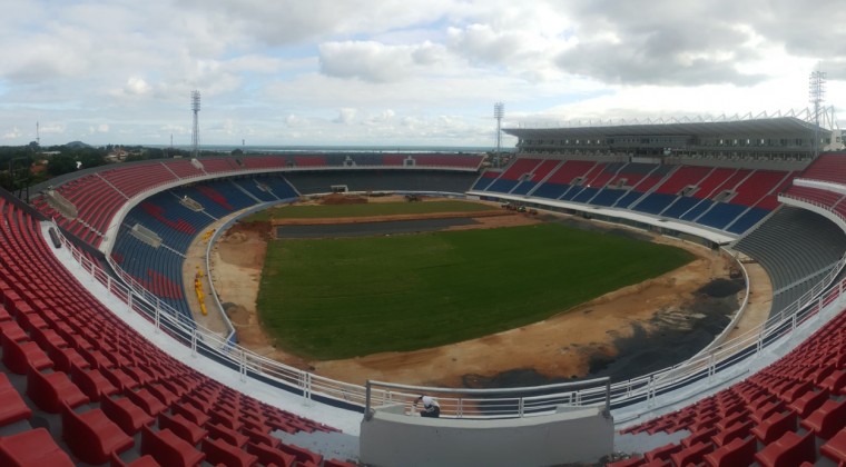 Diario HOY | Coloso arquitectónico, en etapa terminal