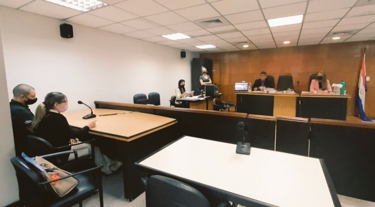 Diario HOY | Exfiscal condenado a 4 años de cárcel por coima