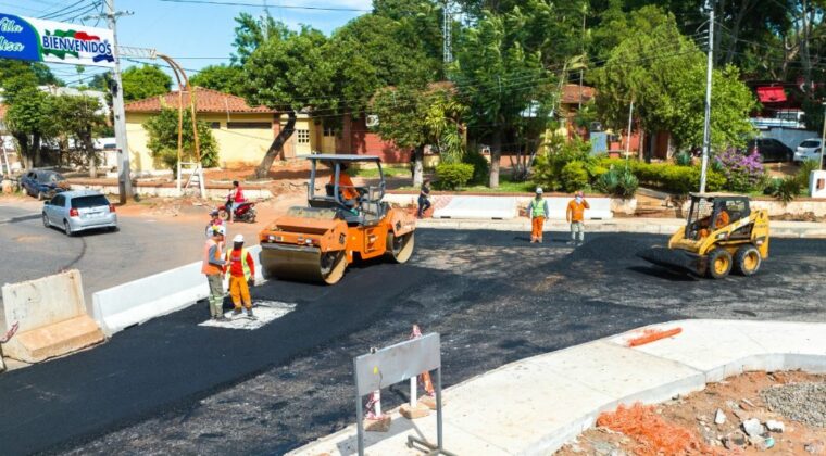Diario HOY | Tres Bocas: inician obras de asfaltado en las calles ...