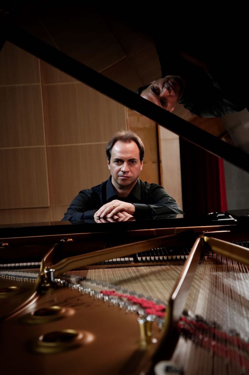 Diario HOY | Concierto de pianista italiano Massimo Folliero por 128 ...