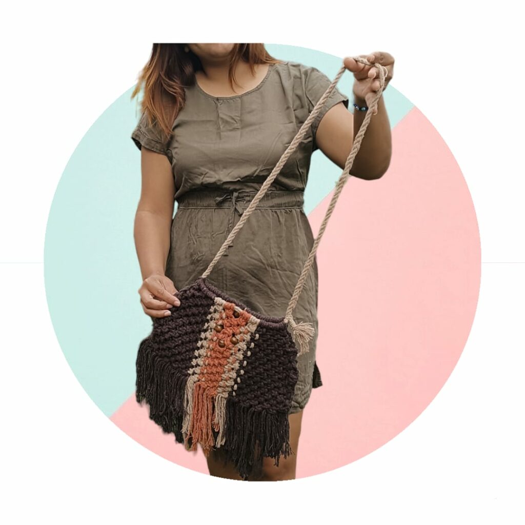 Diario HOY | Internas elaboran carteras en macramé por el Día de la Madre