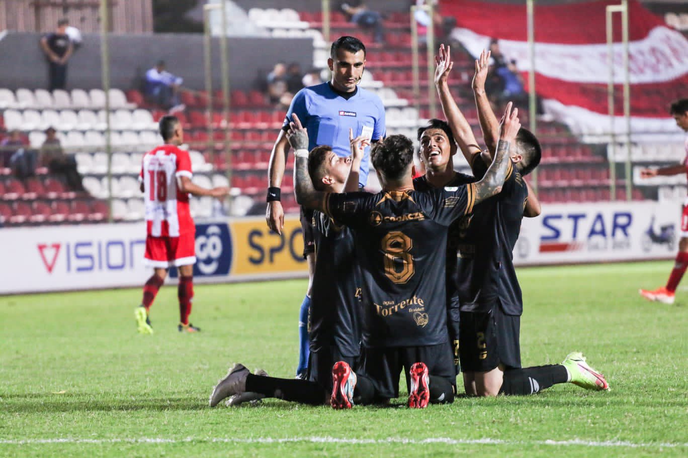 Diario HOY | General de Zeballos Cué y el "12" de Santo Domingo avanzan