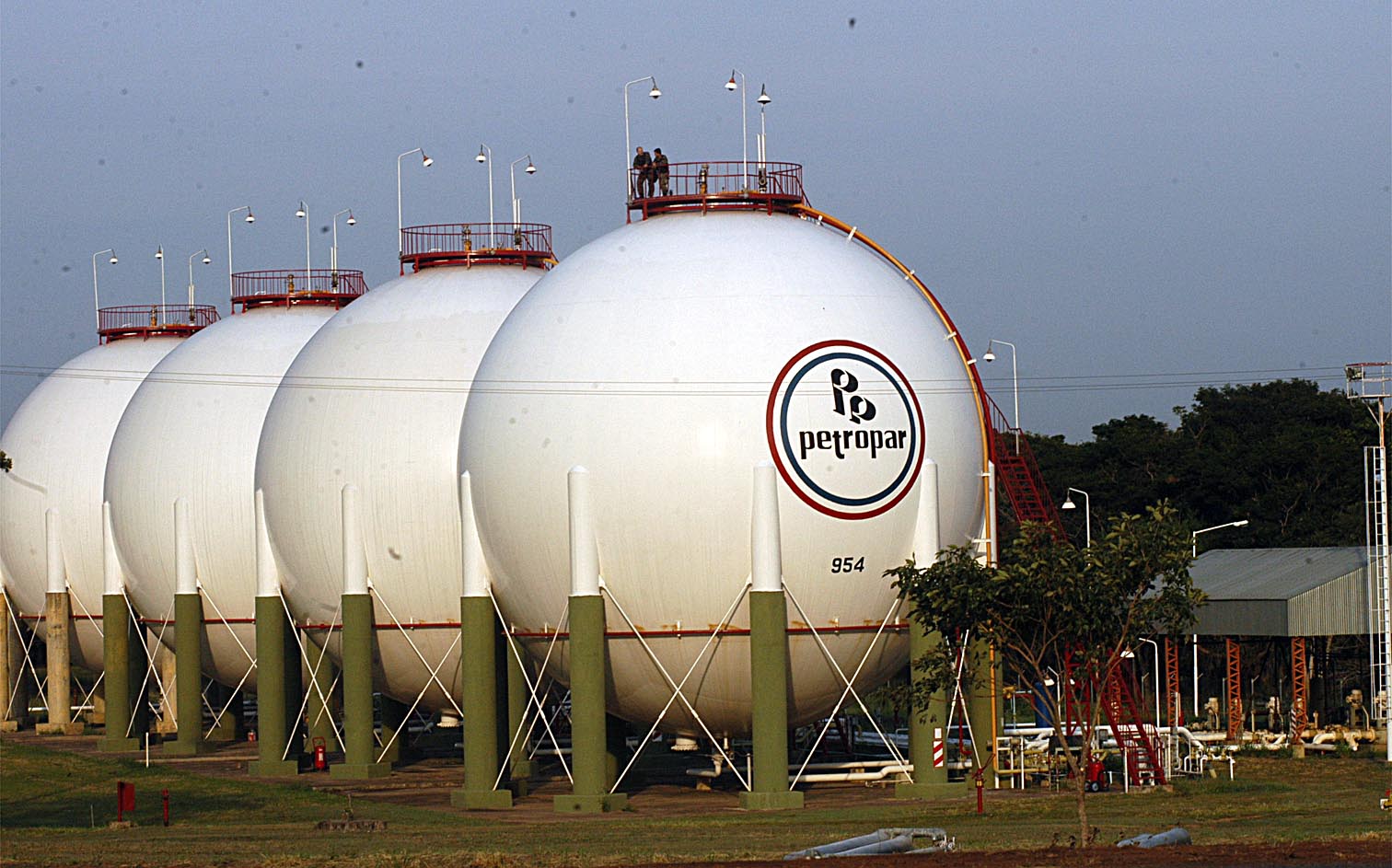 Diario HOY | Petropar tiene stock para 45 días, sus ventas crecieron un ...